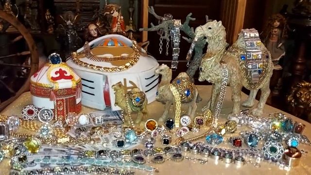 ДЕНЕЖНЫЕ РИТУАЛЫ . КАК ОНИ РАБОТАЮТ . ИНГА ХОСРОЕВА . ВЕДЬМИНА ИЗБА ?