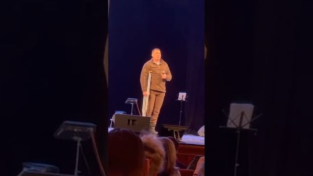 Стихотворение Константина Симонова «Горят города по пути этих полчищ"