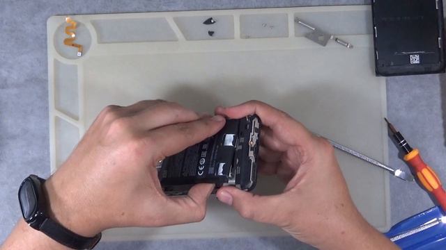 Замена батареи Xiaomi Redmi Pro 6