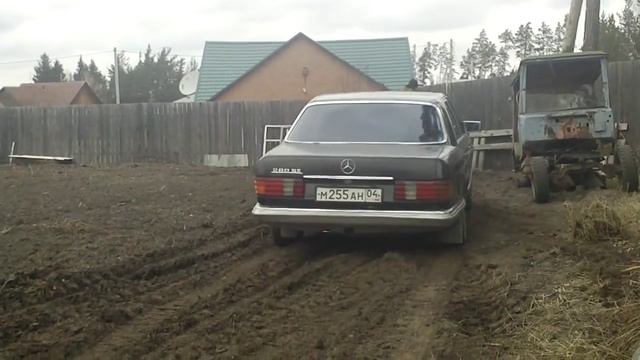 Мерседес 126 .Зимняя стоянка.