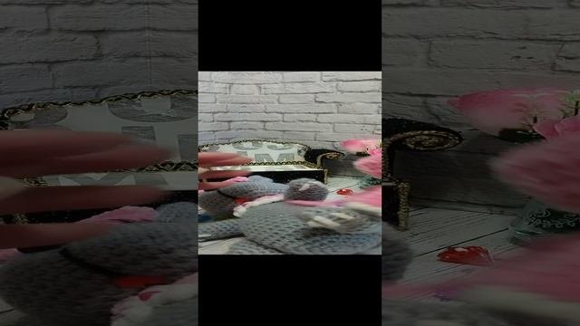 Обзор кролик в юбочке с морковкой Амигуруми 33 см.
