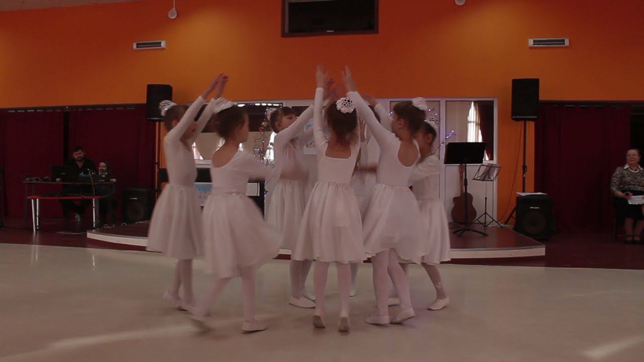 Хореографическая композиция "Твой ангел носит имя мама" по мотивам легенды Екатерины Андреевой.