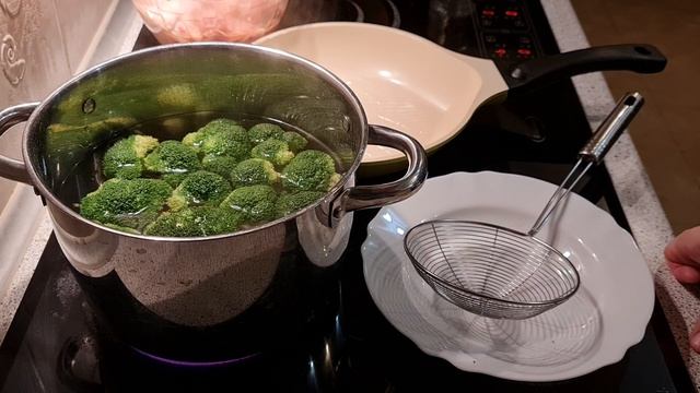 Сочная курочка в кисло-сладкой глазури!