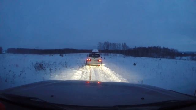 Топчем дорогу в поле