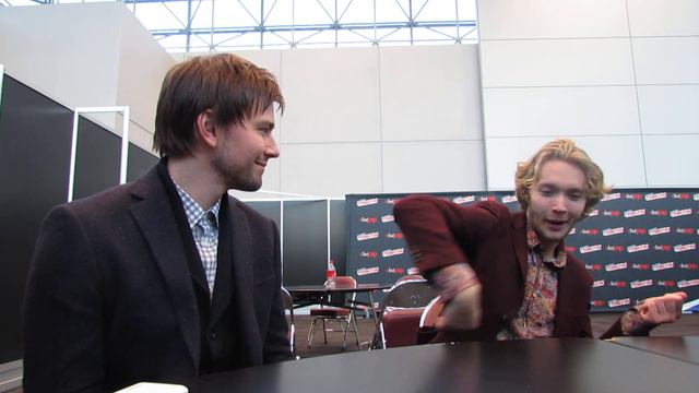 NYCC 2013 - Reign - Torrance Coombs and Toby Regbo - смотреть видео онлайн от «Шоу-бизнес ...