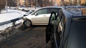 ДТП на Строителе - Вингроад и Тиида.