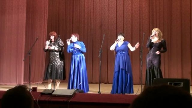 5 .Д.К Петровского Концерт: (Вокальный ансамбль Зимняя вишня_Солнце ярко светит)