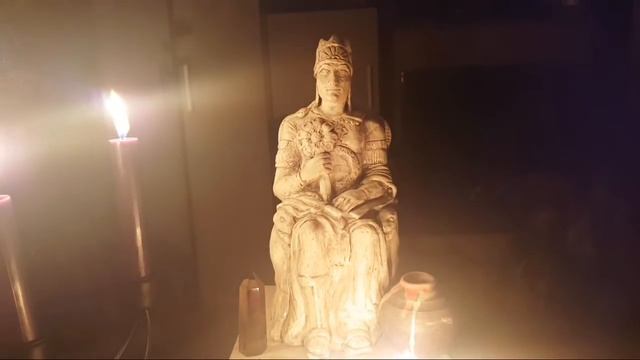 ДУШЕВНАЯ РАНА ВЕЛИКОГО ЦАРЯ . ИНГА ХОСРОЕВА . ВЕДЬМИНА ИЗБА ?