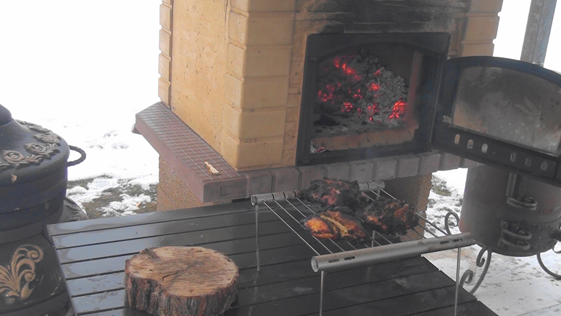 Курица "Ямайка джерк" в дровяной печи