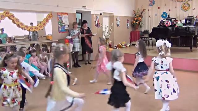 Праздник весны 2017 КЛИП ДШИ 8 отд. Солнышко гр. 5,6