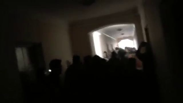 3ахват народом Луганской ОГА 29 04 14.mp4