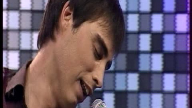 Сергей Вахрушев   поет на MTV