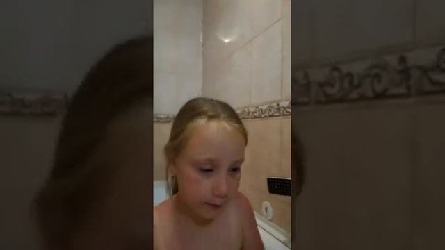А чем вы смываете макияж?