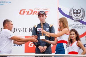 Очередной успех Даниила Харашуна на 2-м этапе СМП РСКГ в Нижнем! 2 место в 1-й
гонке S1600