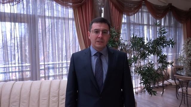 Управляющий директор А.А. Хакимов поздравляет с 8 марта.mp4
