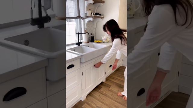 Какое же праздничное настроение на этой кухне🎄 Очень уютная!!