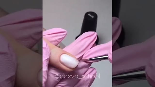 609 МОЛОЧНО-БЕЛАЯ КАМУФЛИРУЮЩАЯ БАЗА MILKY STRONG 16 МЛ