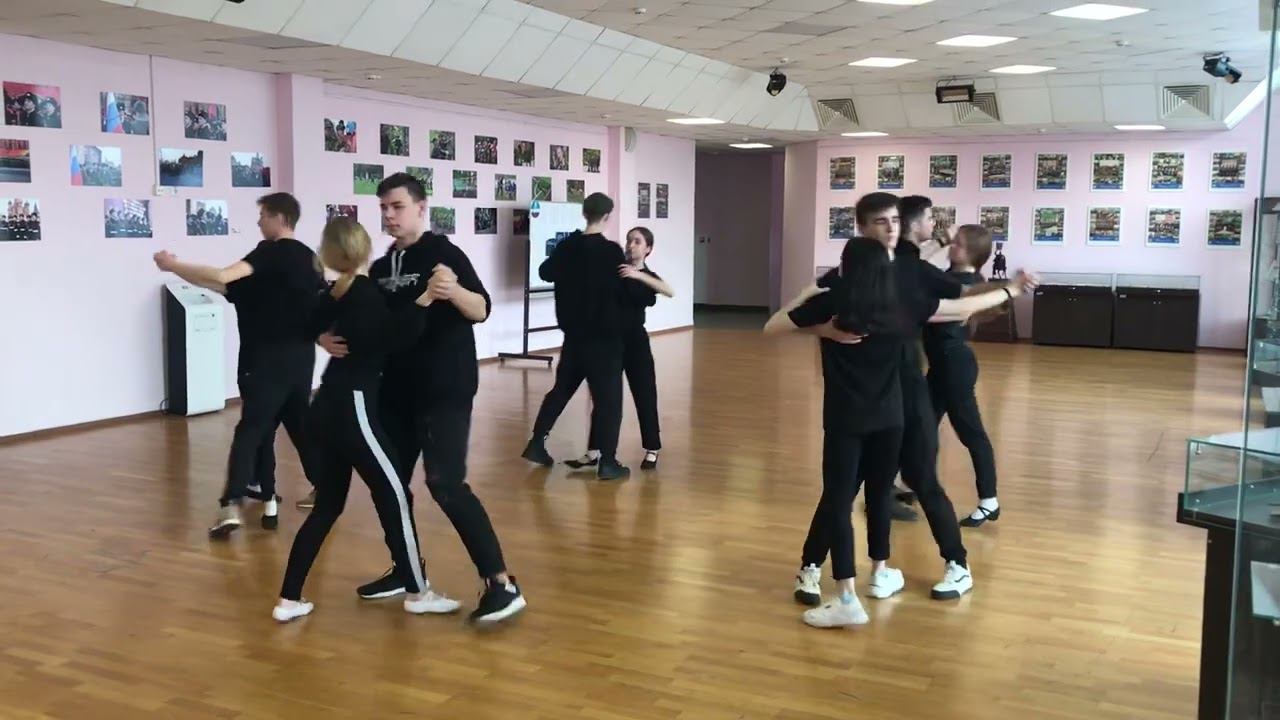 Вальс Людовига XV. Учим исторические танцы.