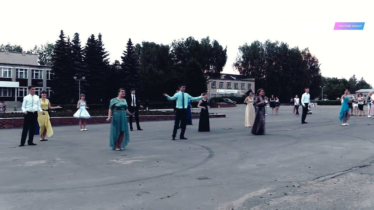 Танец выпускников Новоторъяльской СОШ [2015]