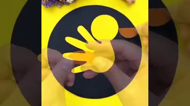 ЗАБАВНАЯ_АППЛИКАЦИЯ_ИЗ_ОБВЕДЕННОЙ_ДЕТСКОЙ_ЛАДОШКИ.mp4