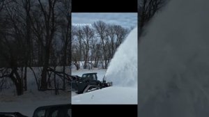 Снегоочиститель на мини погрузчик / +7 916 224-39-88 / +7 (999) 991-27-90 / титан-решения.рф