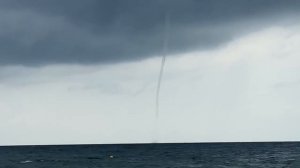 СРАЗУ СЕМЬ СМЕРЧЕЙ В ГЕЛЕНДЖИКЕ В МОРЕ! 19.08.2021 ТАКОГО МЫ ЕЩЕ НЕ ВИДЕЛИ.
