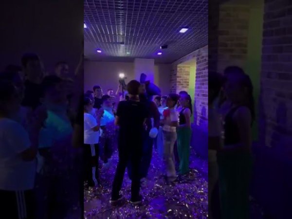 Выпускной в квесте с Соником