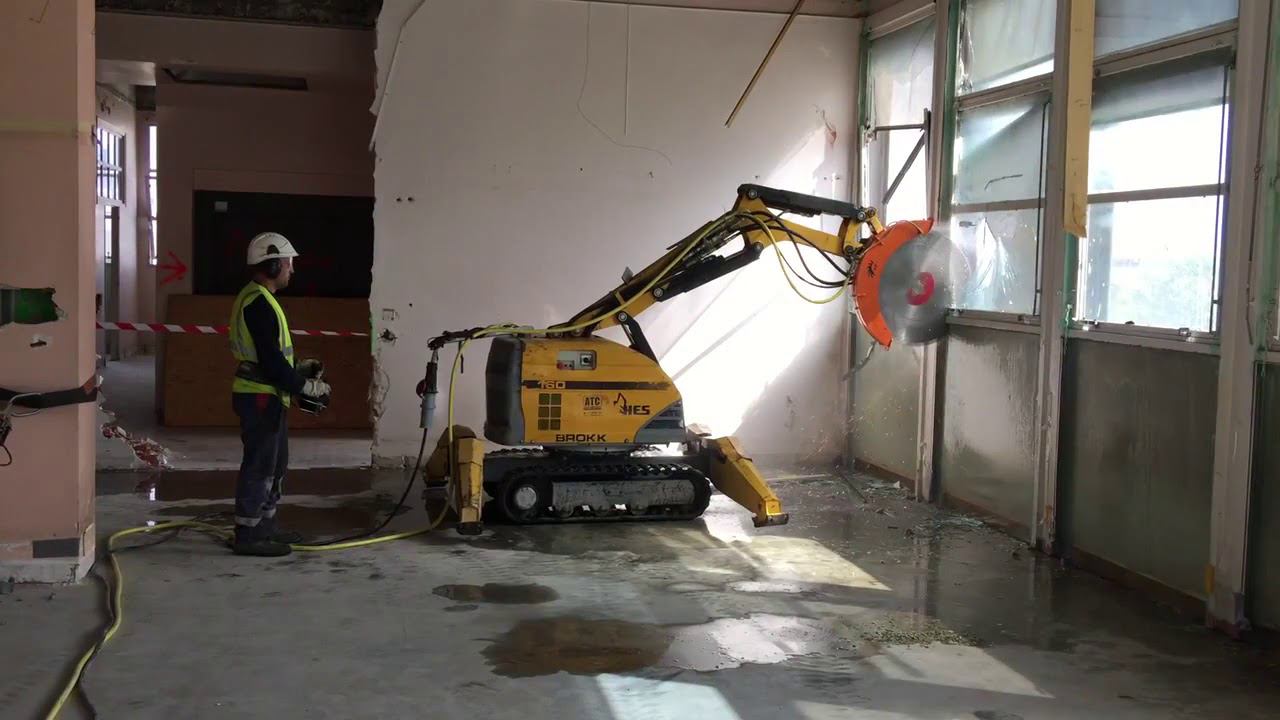 Brokk 160 с дисковой пилой BCS