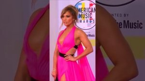 2018 Red Carpet Music Awards Super Star Fashion Show American Music (3)