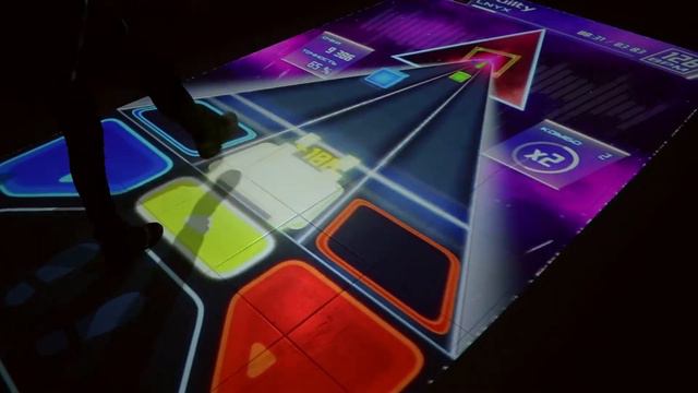 Режим «Лови ритм» — интерактивный пол Floorium