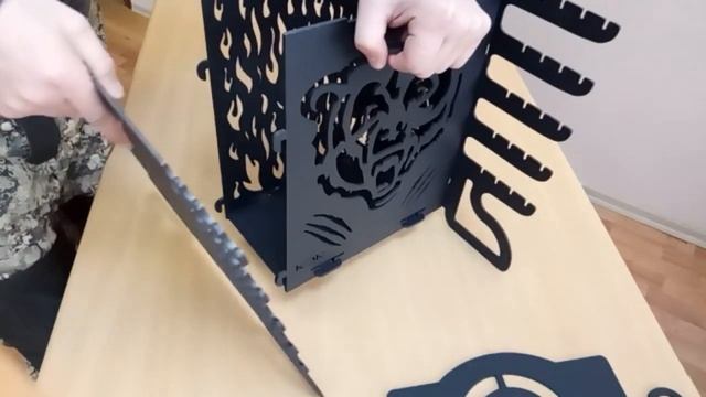 Мангал вертикальный, мобильный, походный, переносной. собственного производства, сделано на Камчатке