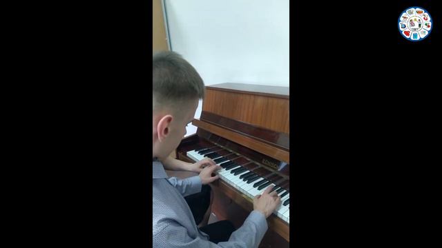 Конь Студия музыки «Арт Плюс».