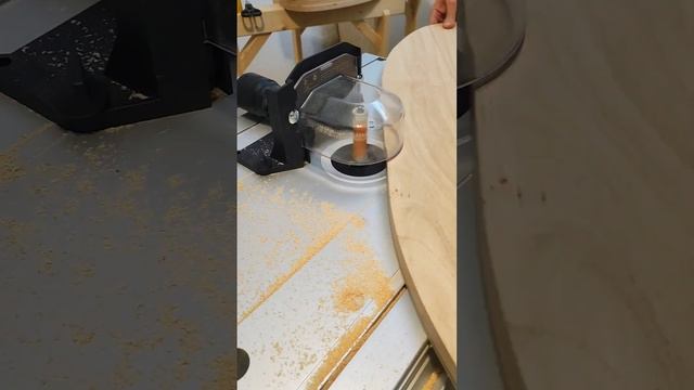 Woodboard making #router #festool #woodworking #woodworker #routerbits #dilna #cms #carpenter  #cat