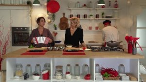 Китайская кухня. Актриса Агата Вавилова готовит креветки гунбао