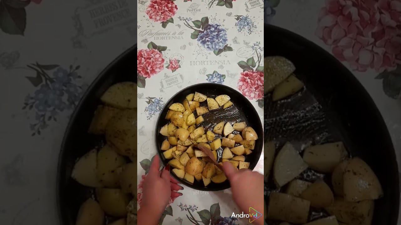 Картошечку в духовке запеку-рецепт простой вам быстро покажу!