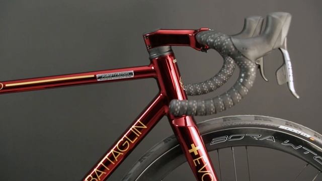 Painting a custom STEEL BICYCLE FRAME: RED cromovelato PAINT with ...