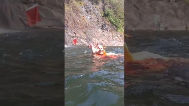 Самый высокий водопад из 5-ти каскадов в Индии и купание в нём.Панаджи,Гоа.ЕленаГолуб.МирУниверсол-