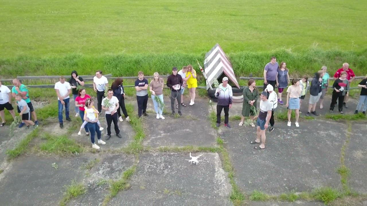 участники флеш моба 142 и Z