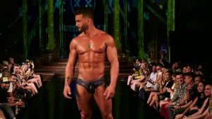 Mr. Triple X Swimwear Fashion Show Swim Week Miami Beach 2019 (26)
