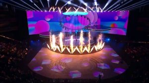 МОТ "Я и Ты" - пробежка небольшим количеством сценической пиротехники в ассортименте.