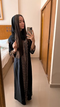 Абу Даби. Кошу под местную