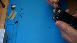 Xiaomi Mi 10 пропадает звук в слуховом динамике.