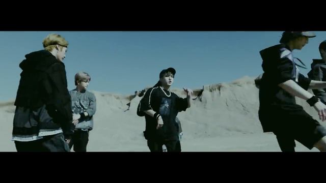 Stray Kids "Easy" M/V