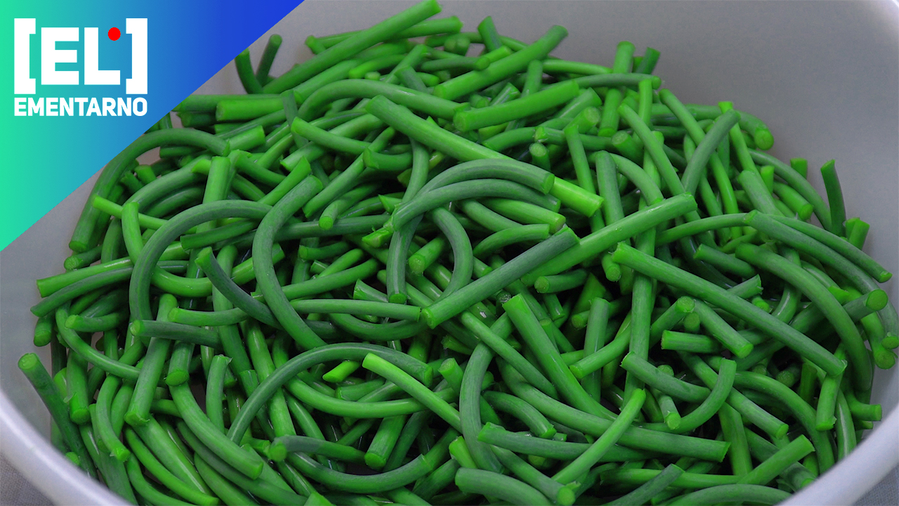 Чесночные стрелки на зиму Паста из стрелок чеснока Паста приправа чесночная Рецепт заготовки на зиму