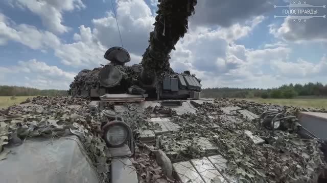 Танки в Херсоне. Танкисты ЛНР ведут танковый бой с ВСУ.