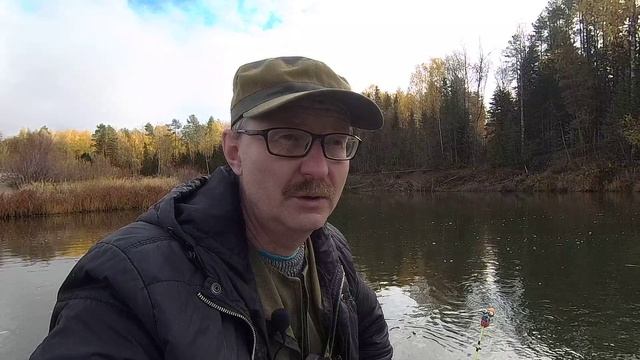 Осенняя рыбалка у окопов на реке Летка.