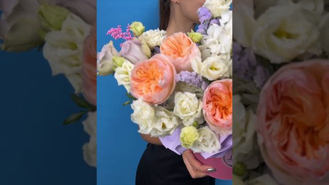 Цветы в коробке с пионовидными розами Джульетта.  Композиция 603. Leora Flowers дом цветочной моды