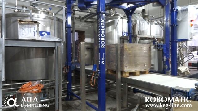 Pallet wrapping machine.mp4