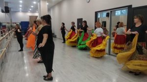 Проект “Московское долголетие”. Народный танец. Педагог Оксана Бабаева