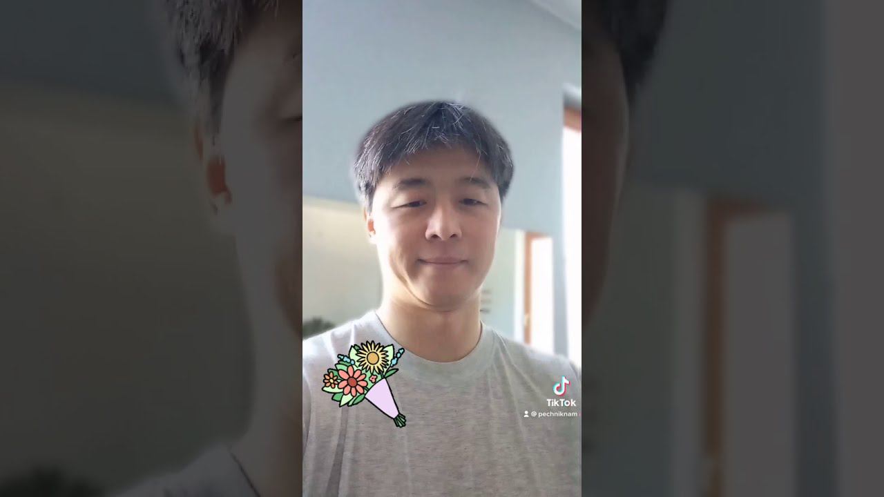 Дорогие девушки, с 8 марта вас #shorts